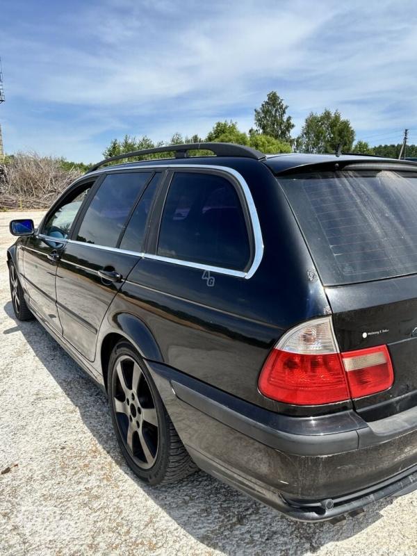 Black BMW 330 2003 in Vilnius, with an engine capacity of 3.00 L and mileage of 430 thousand km for 1450 €, photo 5 on AUTOMOTO.COM.LV