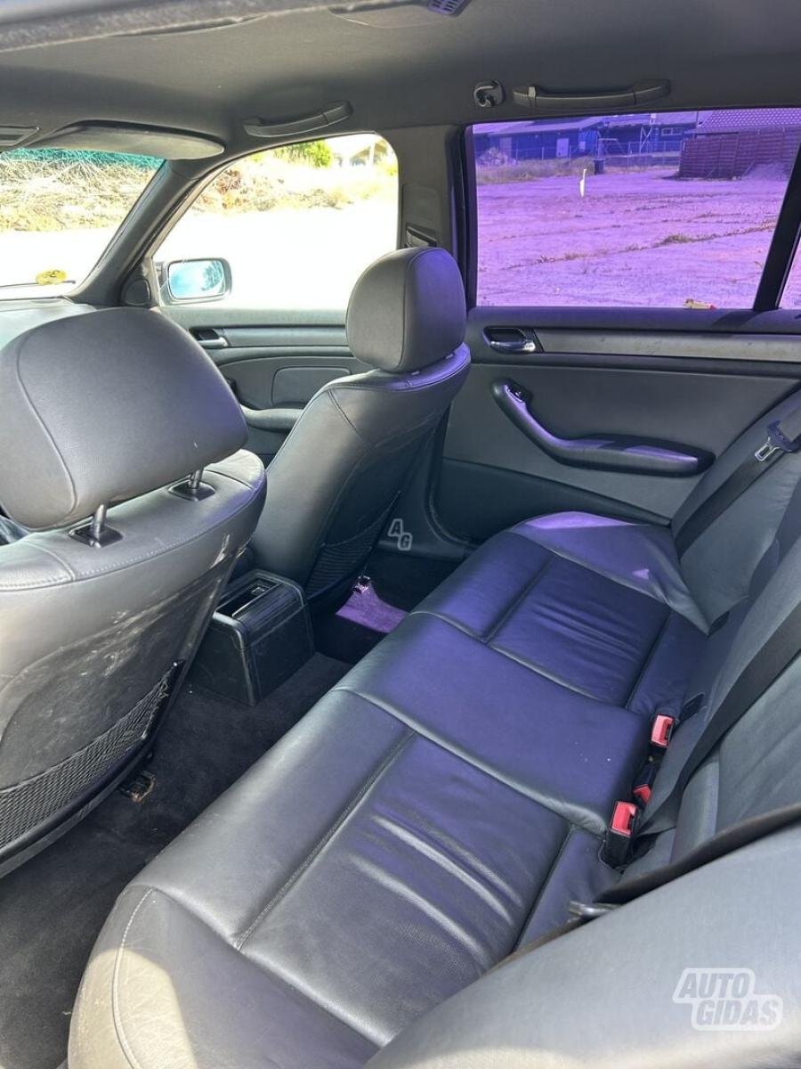 Melns BMW 330 2003 Viļņa, ar dzinēja tilpumu 3.00 L un nobraukumu 430 tūkst. km par 1450 €, foto 10 vietnē AUTOMOTO.COM.LV