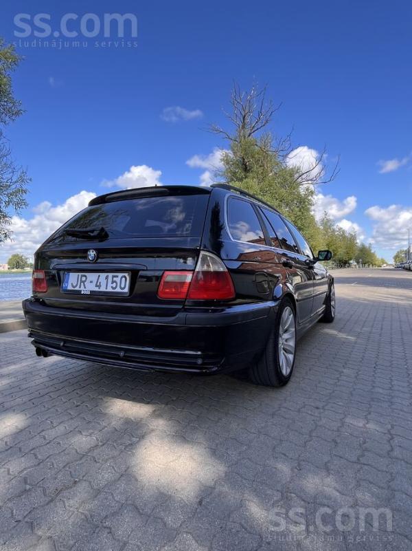 Black BMW 330 2003 in Liepaja, with an engine capacity of 3.00 L and mileage of 363 thousand km for 2900 €, photo 6 on AUTOMOTO.COM.LV