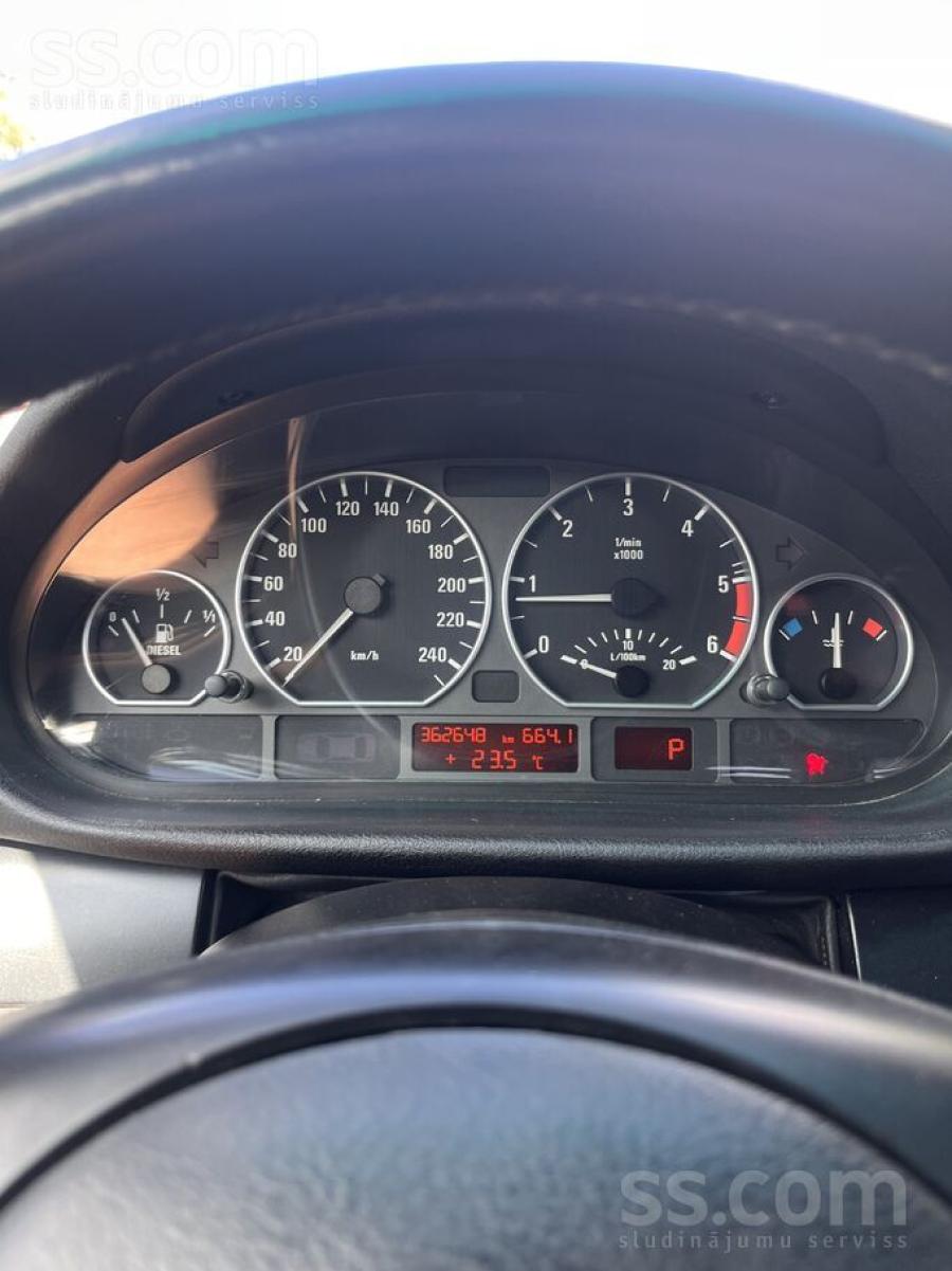 Black BMW 330 2003 in Liepaja, with an engine capacity of 3.00 L and mileage of 363 thousand km for 2900 €, photo 16 on AUTOMOTO.COM.LV