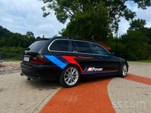 Melns BMW 330 2003 Bauska, ar dzinēja tilpumu 3.00 L un nobraukumu 372 tūkst. km par 2750 €, foto 9 vietnē AUTOMOTO.COM.LV