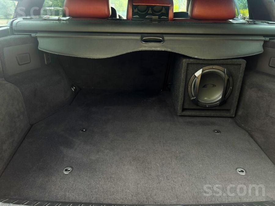 Melns BMW 330 2003 Bauska, ar dzinēja tilpumu 3.00 L un nobraukumu 372 tūkst. km par 2750 €, foto 18 vietnē AUTOMOTO.COM.LV