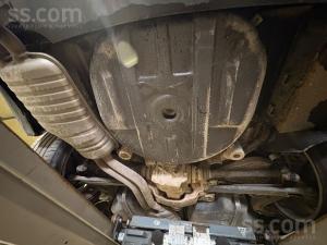 Melns BMW 330 2003 Rīga, ar dzinēja tilpumu 3.00 L un nobraukumu 375 tūkst. km par 2400 €, foto 6 vietnē AUTOMOTO.COM.LV