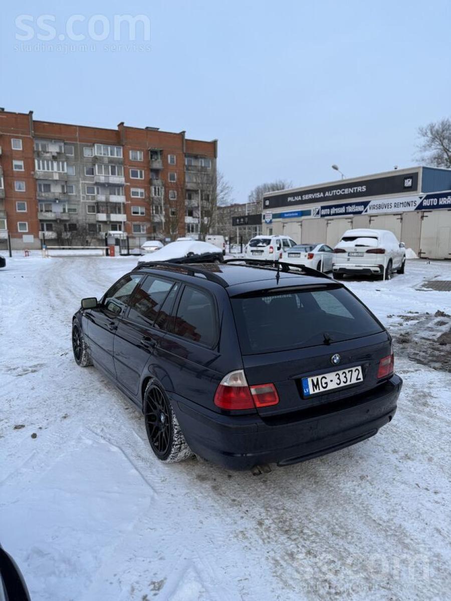 Black BMW 330 2004 in Liepaja, with an engine capacity of 3.00 L and mileage of 0 thousand km for 4400 €, photo 7 on AUTOMOTO.COM.LV