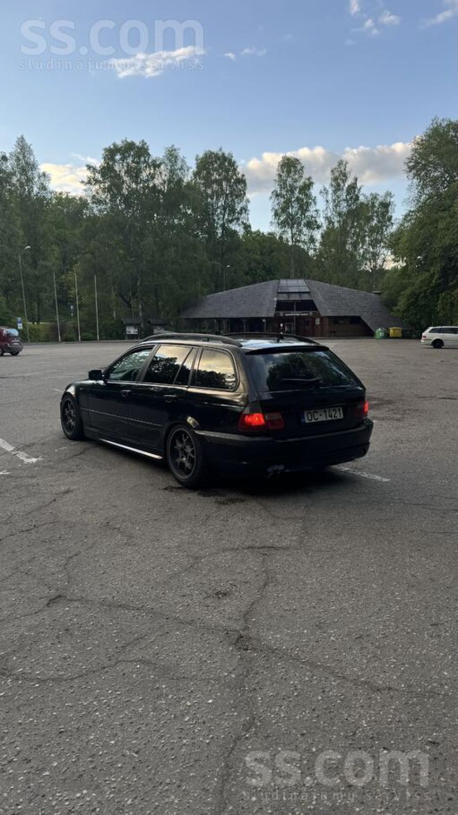 Black BMW 330 2004 in Riga, with an engine capacity of 3.00 L and mileage of 493 thousand km for 3250 €, photo 7 on AUTOMOTO.COM.LV