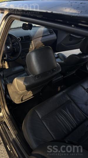 Black BMW 330 2004 in Riga, with an engine capacity of 3.00 L and mileage of 493 thousand km for 3250 €, photo 8 on AUTOMOTO.COM.LV