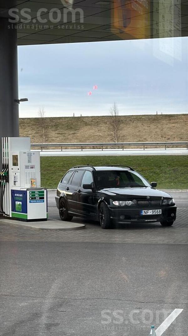 Melns BMW 330 2004 Rīga, ar dzinēja tilpumu 3.00 L un nobraukumu 342 tūkst. km par 3200 €, foto 3 vietnē AUTOMOTO.COM.LV