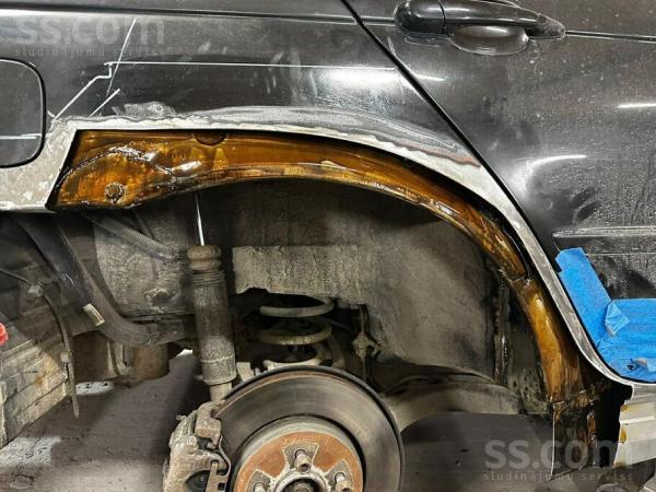 Melns BMW 330 2004 Rīga, ar dzinēja tilpumu 3.00 L un nobraukumu 342 tūkst. km par 3200 €, foto 8 vietnē AUTOMOTO.COM.LV