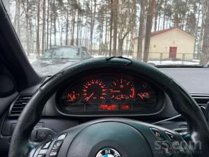 Black BMW 330 2004 in Riga, with an engine capacity of 3.00 L and mileage of 340 thousand km for 3200 €, photo 10 on AUTOMOTO.COM.LV