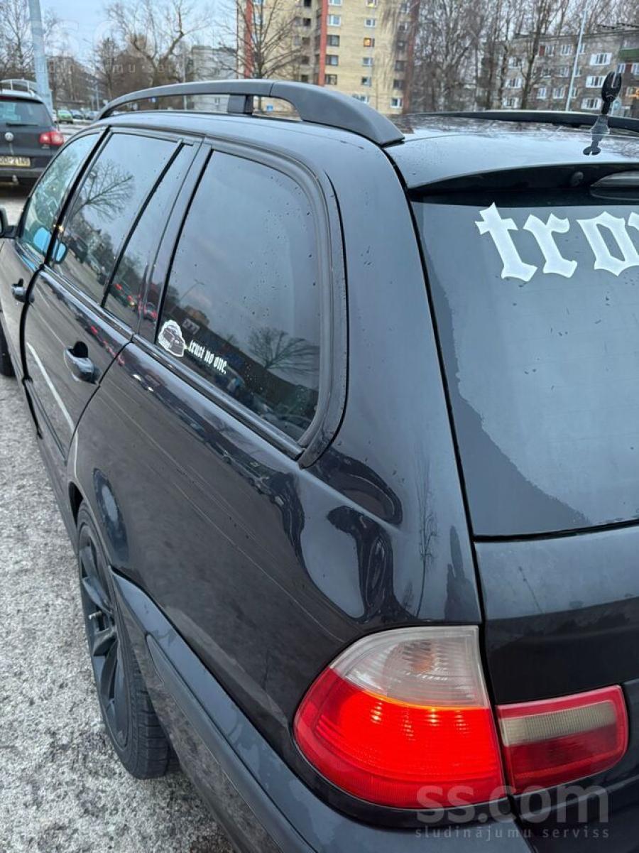 Black BMW 330 2004 in Riga, with an engine capacity of 3.00 L and mileage of 340 thousand km for 3200 €, photo 12 on AUTOMOTO.COM.LV