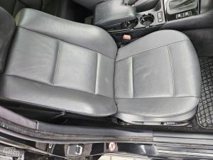 Black BMW 330 2004 in Klaipeda, with an engine capacity of 2.90 L and mileage of 410 thousand km for 2650 €, photo 18 on AUTOMOTO.COM.LV