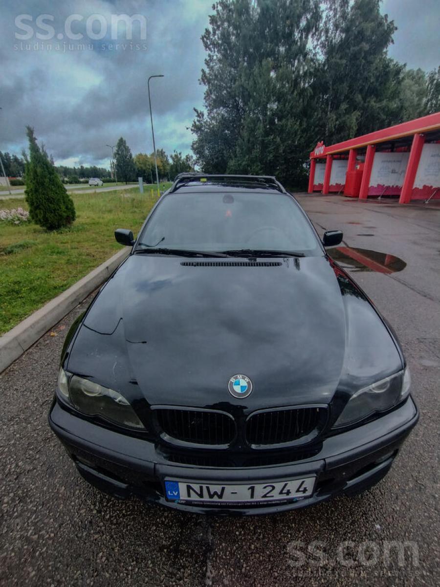 Black BMW 330 2004 in Riga, with an engine capacity of 3.00 L and mileage of 321 thousand km for 3650 €, photo 4 on AUTOMOTO.COM.LV