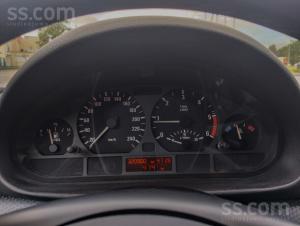Black BMW 330 2004 in Riga, with an engine capacity of 3.00 L and mileage of 321 thousand km for 3650 €, photo 7 on AUTOMOTO.COM.LV