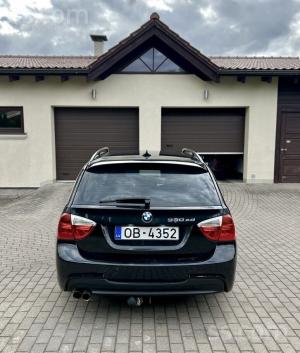 Melns BMW 330 2005 Rīga, ar dzinēja tilpumu 3.00 L un nobraukumu 314 tūkst. km par 4555 €, foto 5 vietnē AUTOMOTO.COM.LV