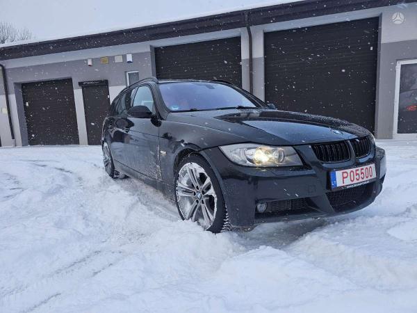 Black BMW 330 2005 in Vilnius, with an engine capacity of 3.00 L and mileage of 289 thousand km for 4999 €, photo 3 on AUTOMOTO.COM.LV