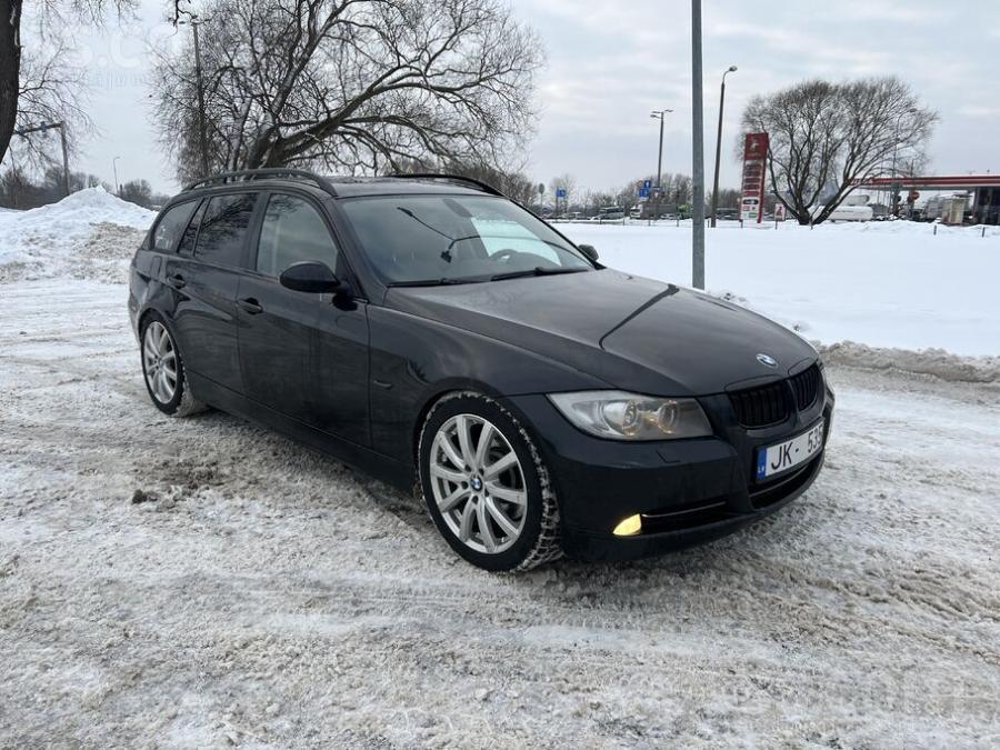 Black BMW 330 2005 in Riga, with an engine capacity of 3.00 L and mileage of 430 thousand km for 3600 €, photo 10 on AUTOMOTO.COM.LV