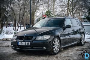 Melns BMW 330 2005 Rīga, ar dzinēja tilpumu 3.00 L un nobraukumu 430 tūkst. km par 3990 €, foto  vietnē AUTOMOTO.COM.LV