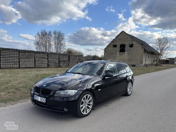 Black BMW 330 2005 in Raseiniai, with an engine capacity of 3.00 L and mileage of 361 thousand km for 4499 €, photo 10 on AUTOMOTO.COM.LV