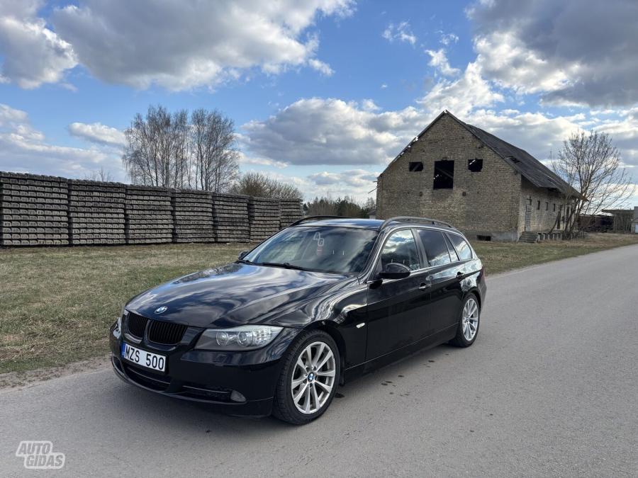 Black BMW 330 2005 in Raseiniai, with an engine capacity of 3.00 L and mileage of 361 thousand km for 4499 €, photo 11 on AUTOMOTO.COM.LV