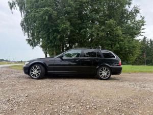 Melns BMW 330 2005 Panevēža, ar dzinēja tilpumu 2.99 L un nobraukumu 250 tūkst. km par 2500 €, foto 4 vietnē AUTOMOTO.COM.LV