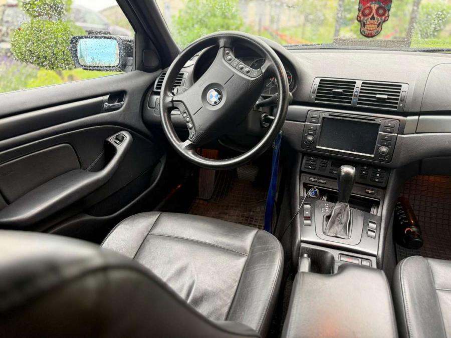 Melns BMW 330 2005 Panevēža, ar dzinēja tilpumu 2.99 L un nobraukumu 250 tūkst. km par 2500 €, foto 6 vietnē AUTOMOTO.COM.LV