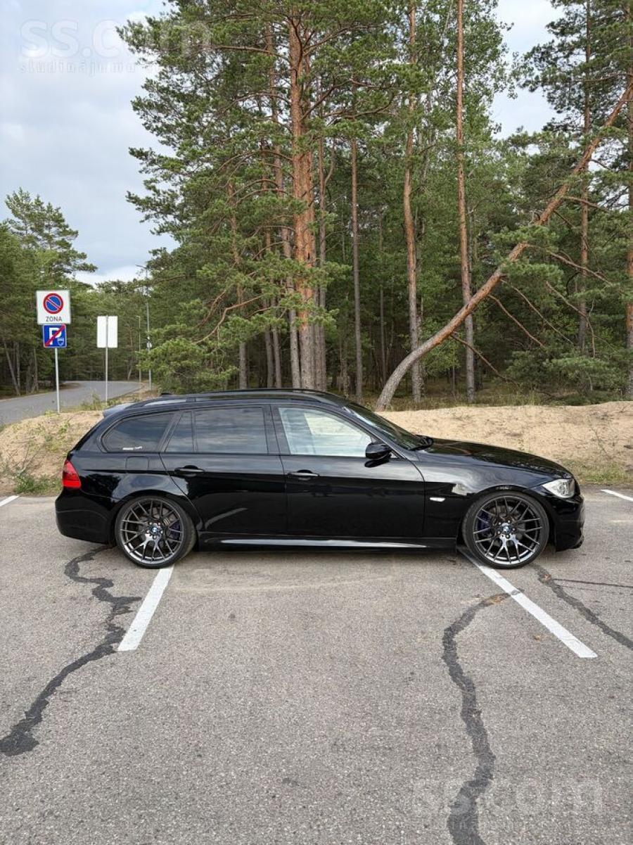 Melns BMW 330 2005 Rīga, ar dzinēja tilpumu 3.00 L un nobraukumu 367 tūkst. km par 8000 €, foto 4 vietnē AUTOMOTO.COM.LV