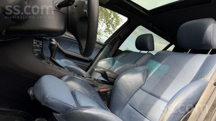 Melns BMW 330 2005 Rīga, ar dzinēja tilpumu 3.00 L un nobraukumu 0 tūkst. km par 2650 €, foto 7 vietnē AUTOMOTO.COM.LV