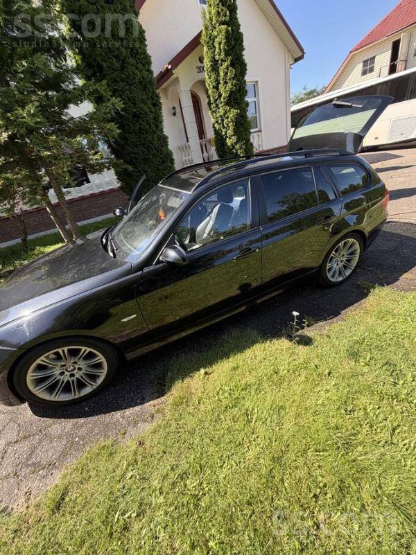 Melns BMW 330 2005 Rēzekne, ar dzinēja tilpumu 3.00 L un nobraukumu 439 tūkst. km par 3700 €, foto 4 vietnē AUTOMOTO.COM.LV