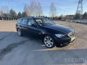 Black BMW 330 2005 in Riga, with an engine capacity of 3.00 L and mileage of 300 thousand km for 2950 €, photo  on AUTOMOTO.COM.LV