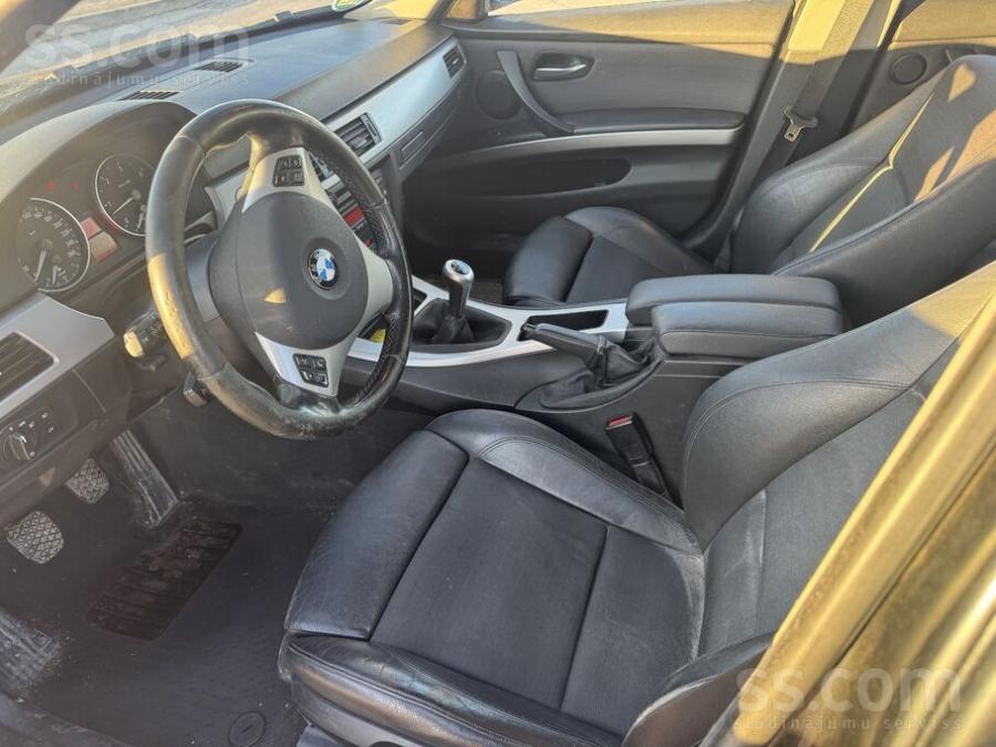 Melns BMW 330 2005 Rīga, ar dzinēja tilpumu 3.00 L un nobraukumu 300 tūkst. km par 2950 €, foto 5 vietnē AUTOMOTO.COM.LV
