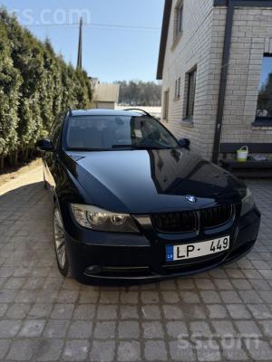 Melns BMW 330 2006 Jelgava, ar dzinēja tilpumu 3.00 L un nobraukumu 315 tūkst. km par 2600 €, foto 3 vietnē AUTOMOTO.COM.LV