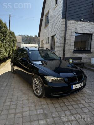 Melns BMW 330 2006 Jelgava, ar dzinēja tilpumu 3.00 L un nobraukumu 315 tūkst. km par 2600 €, foto 4 vietnē AUTOMOTO.COM.LV