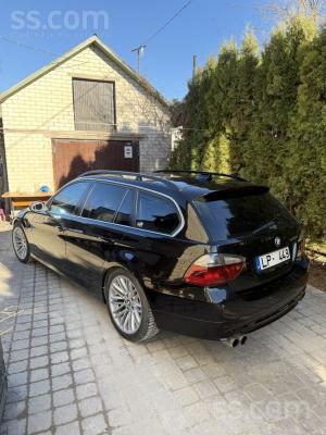 Melns BMW 330 2006 Jelgava, ar dzinēja tilpumu 3.00 L un nobraukumu 315 tūkst. km par 2600 €, foto 7 vietnē AUTOMOTO.COM.LV