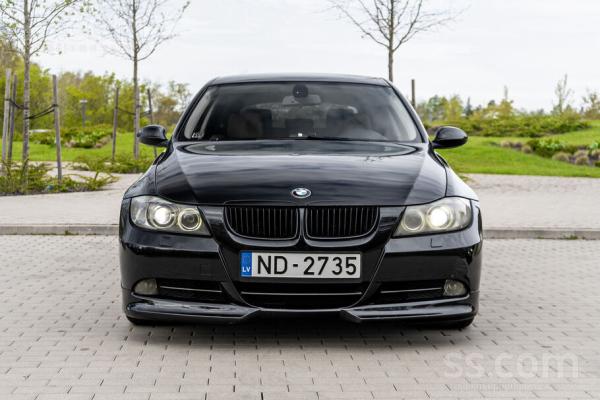 Melns BMW 330 2006 Jelgava, ar dzinēja tilpumu 3.00 L un nobraukumu 276 tūkst. km par 4800 €, foto 2 vietnē AUTOMOTO.COM.LV