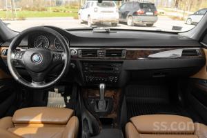 Melns BMW 330 2006 Jelgava, ar dzinēja tilpumu 3.00 L un nobraukumu 276 tūkst. km par 4800 €, foto 9 vietnē AUTOMOTO.COM.LV