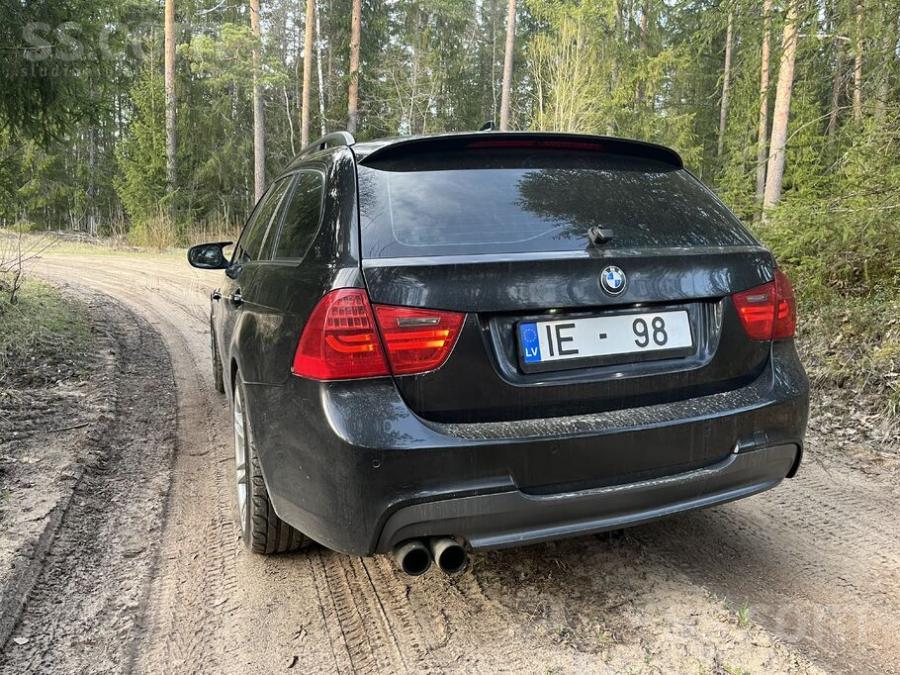 Melns BMW 330 2006 Rīga, ar dzinēja tilpumu 3.00 L un nobraukumu 247 tūkst. km par 4950 €, foto 4 vietnē AUTOMOTO.COM.LV