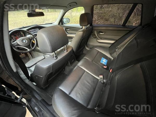 Melns BMW 330 2006 Rīga, ar dzinēja tilpumu 3.00 L un nobraukumu 247 tūkst. km par 4950 €, foto 7 vietnē AUTOMOTO.COM.LV