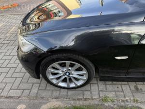 Black BMW 330 2006 in Riga, with an engine capacity of 3.00 L and mileage of 0 thousand km for 4190 €, photo 8 on AUTOMOTO.COM.LV