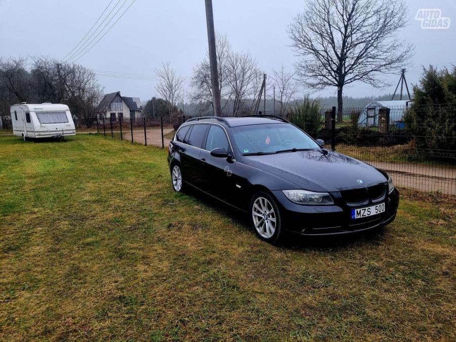 Melns BMW 330 2006 Alīta, ar dzinēja tilpumu 3.00 L un nobraukumu 350 tūkst. km par 4500 €, foto 1 vietnē AUTOMOTO.COM.LV