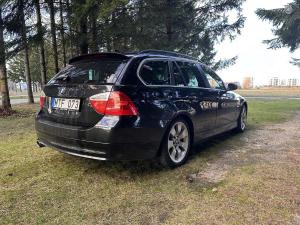 Melns BMW 330 2006 Gargždai, ar dzinēja tilpumu 2.99 L un nobraukumu 330 tūkst. km par 4500 €, foto 8 vietnē AUTOMOTO.COM.LV