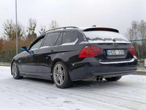 Black BMW 330 2006 in Kaunas, with an engine capacity of 3.00 L and mileage of 354 thousand km for 2699 €, photo 8 on AUTOMOTO.COM.LV
