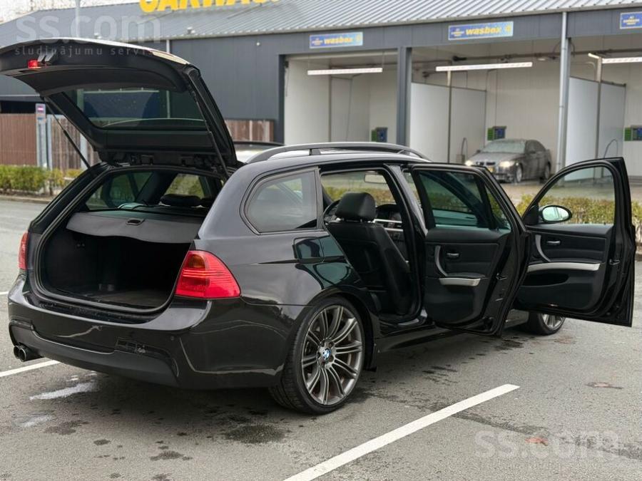 Melns BMW 330 2006 Valmiera, ar dzinēja tilpumu 3.00 L un nobraukumu 298 tūkst. km par 9500 €, foto 11 vietnē AUTOMOTO.COM.LV