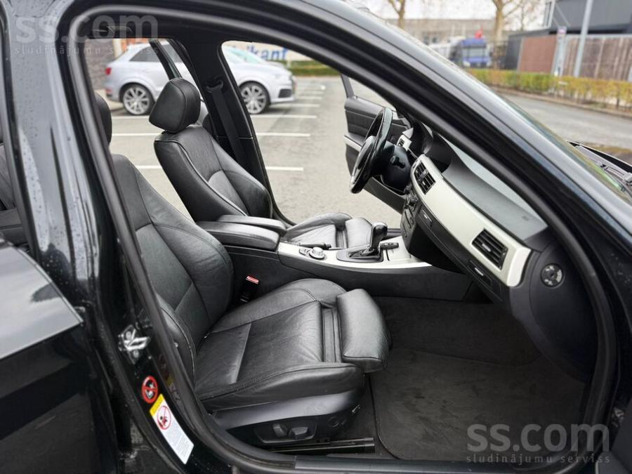 Melns BMW 330 2006 Valmiera, ar dzinēja tilpumu 3.00 L un nobraukumu 298 tūkst. km par 9500 €, foto 15 vietnē AUTOMOTO.COM.LV