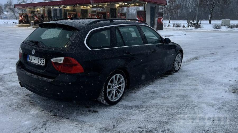 Melns BMW 330 2006 Aizkraukle, ar dzinēja tilpumu 3.00 L un nobraukumu 402 tūkst. km par 4900 €, foto 3 vietnē AUTOMOTO.COM.LV