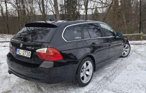 Black BMW 330 2006 in Riga, with an engine capacity of 3.00 L and mileage of 338 thousand km for 3870 €, photo  on AUTOMOTO.COM.LV