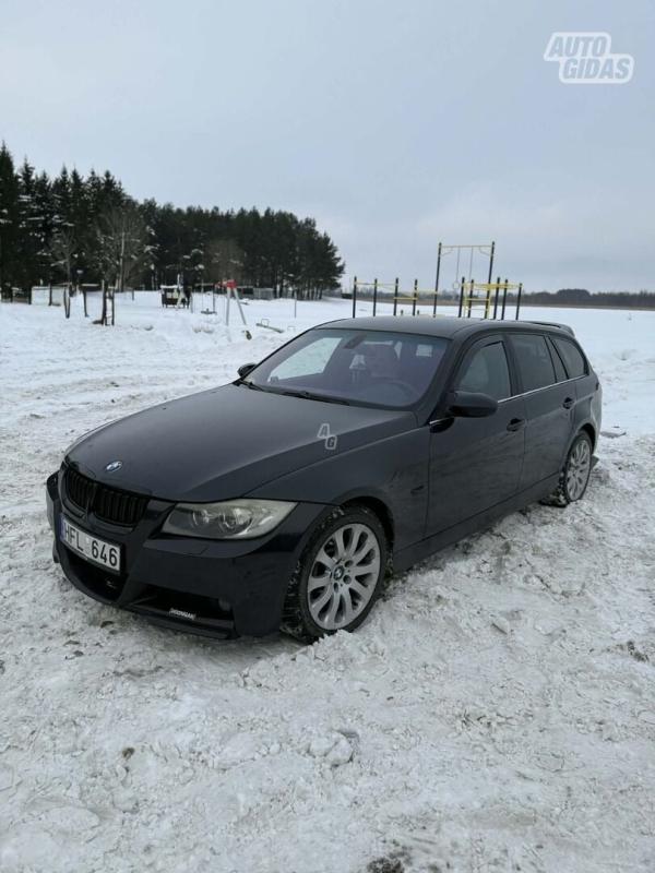 Melns BMW 330 2006 Klaipėda, ar dzinēja tilpumu 3.00 L un nobraukumu 390 tūkst. km par 3900 €, foto 1 vietnē AUTOMOTO.COM.LV