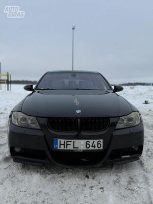 Black BMW 330 2006 in Klaipeda, with an engine capacity of 3.00 L and mileage of 390 thousand km for 3900 €, photo 3 on AUTOMOTO.COM.LV