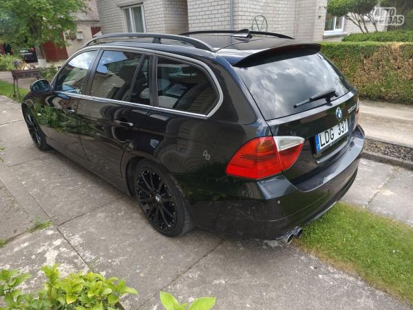 Melns BMW 330 2006 Klaipėda, ar dzinēja tilpumu 3.00 L un nobraukumu 334 tūkst. km par 3900 €, foto 3 vietnē AUTOMOTO.COM.LV