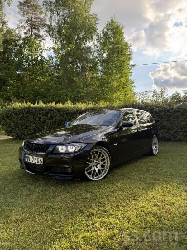 Melns BMW 330 2006 Jelgava, ar dzinēja tilpumu 3.00 L un nobraukumu 0 tūkst. km par 6680 €, foto 4 vietnē AUTOMOTO.COM.LV