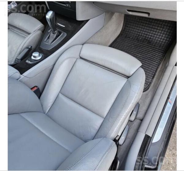 Melns BMW 330 2006 Jelgava, ar dzinēja tilpumu 3.00 L un nobraukumu 0 tūkst. km par 6680 €, foto 10 vietnē AUTOMOTO.COM.LV